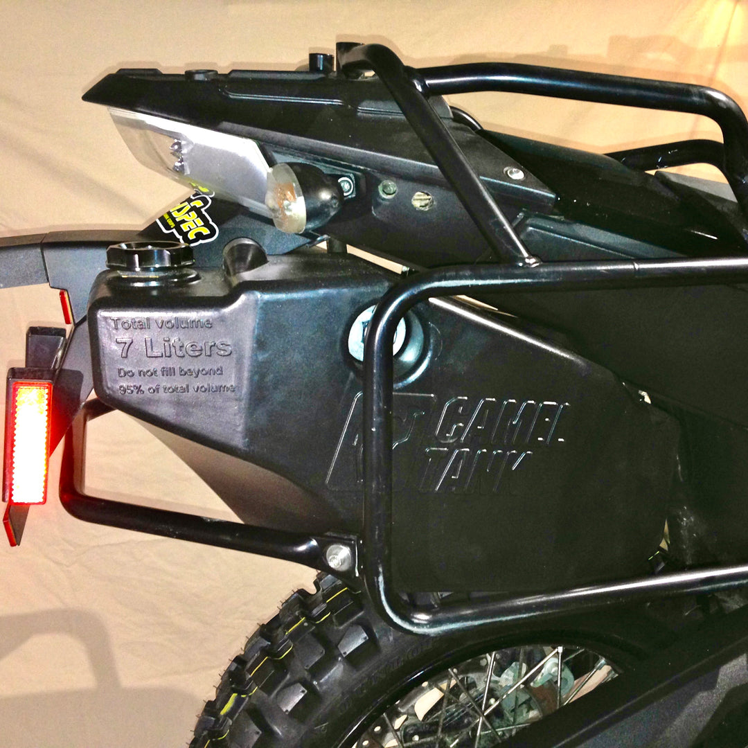 BMW F800GS Camel Tank CT-V2 – Camel ADV Products LTD